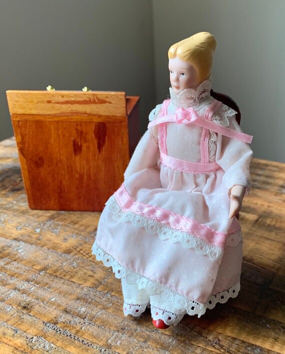 Dolls & Miniatures Art & Collectibles Vintage Nostalgia Collection ...