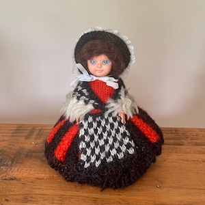 Vintage, Rosebud Style, Welsh, Folk, Doll, in Knitted, National Costume ...