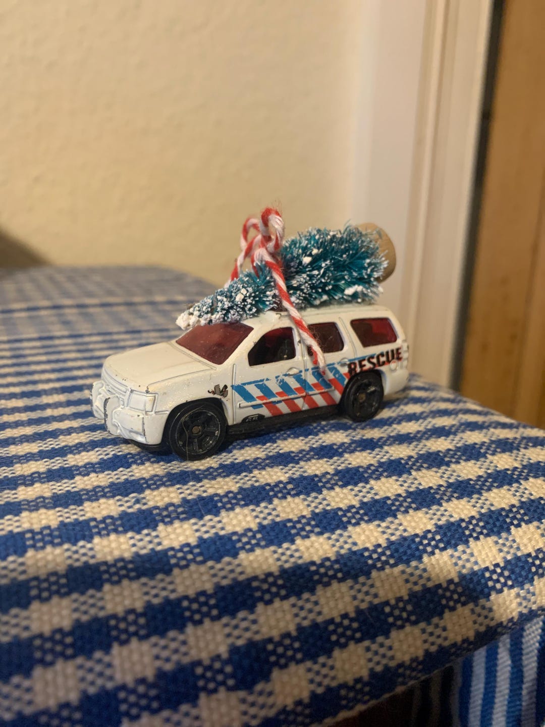 Altered, Mattel, Hotwheels, Chevy Tahoe, Toy, Collectible, Rescue Car, With, Christmas, Tree ...
