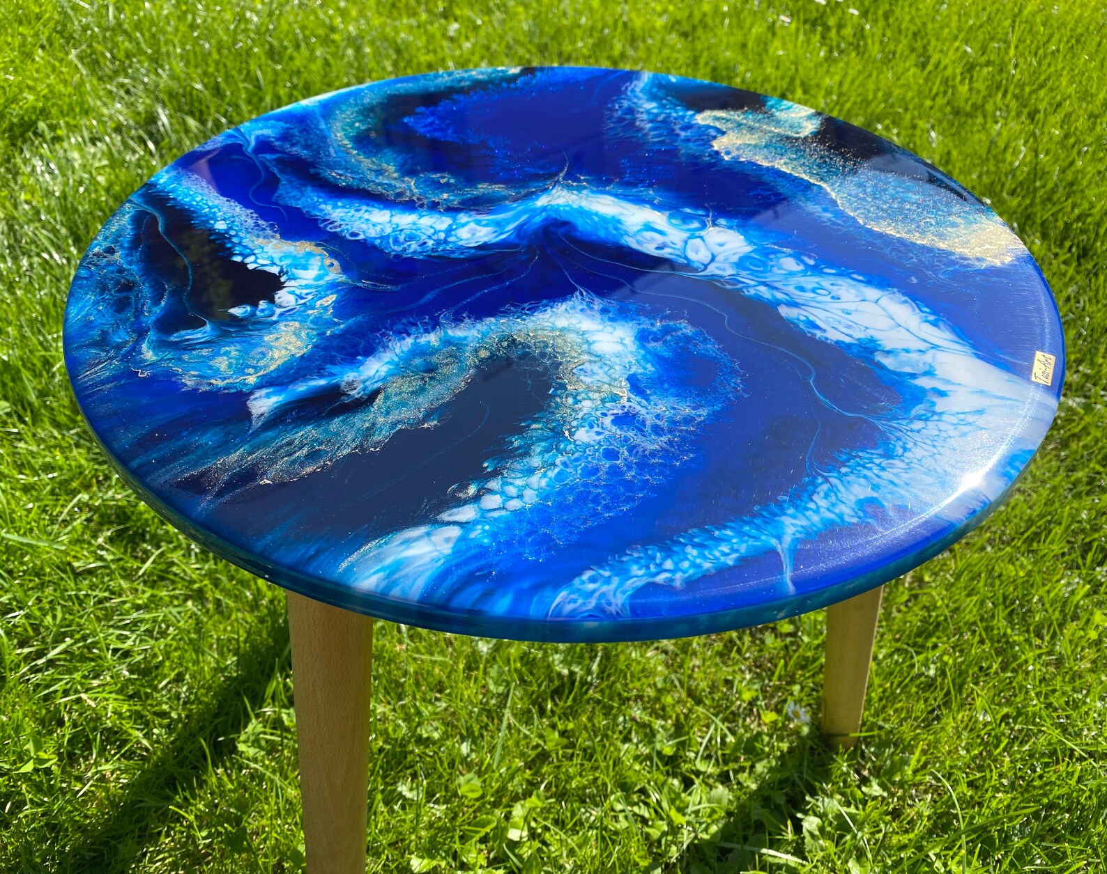 Table With Resin/resin Side Table Triangular/small Table for Livingroom ...