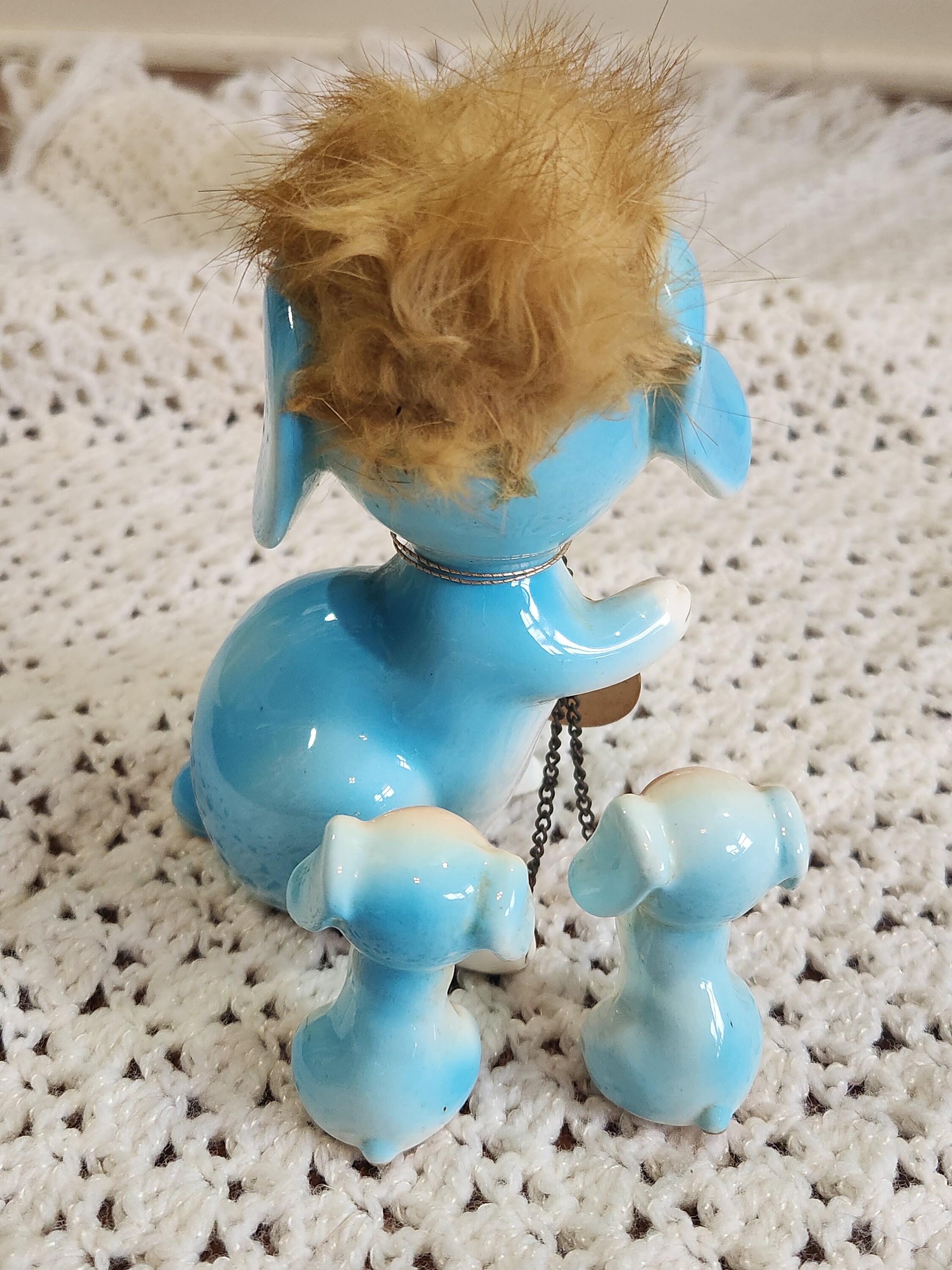 Kreiss & Co Blue Powder Puff Pups Chain Family / Kitsch Mom Pup Fuzzy ...