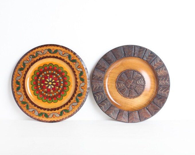 Vintage Round Carved Wood Plate, Vintage Floral Pattern Wooden Tray ...