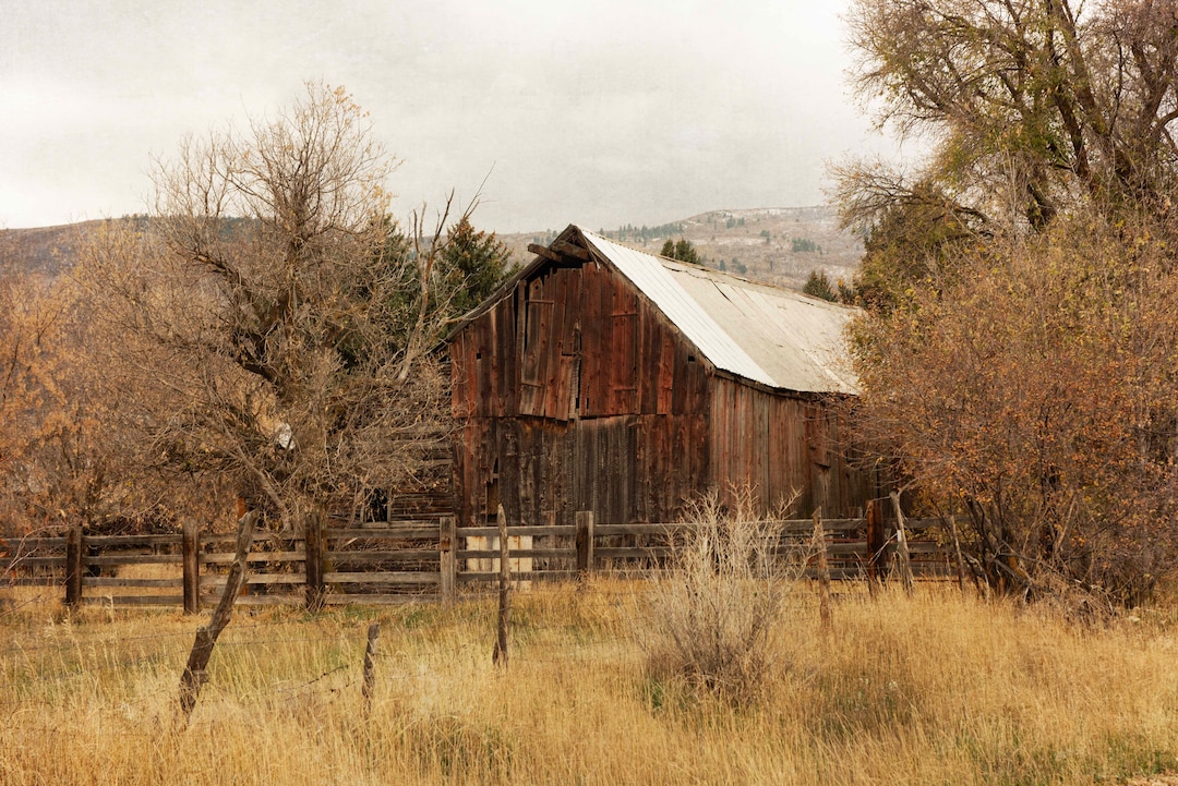 Weathered Barn, Old Barn, Barns, Rustic Barn, Barn Decor, Home Decor ...