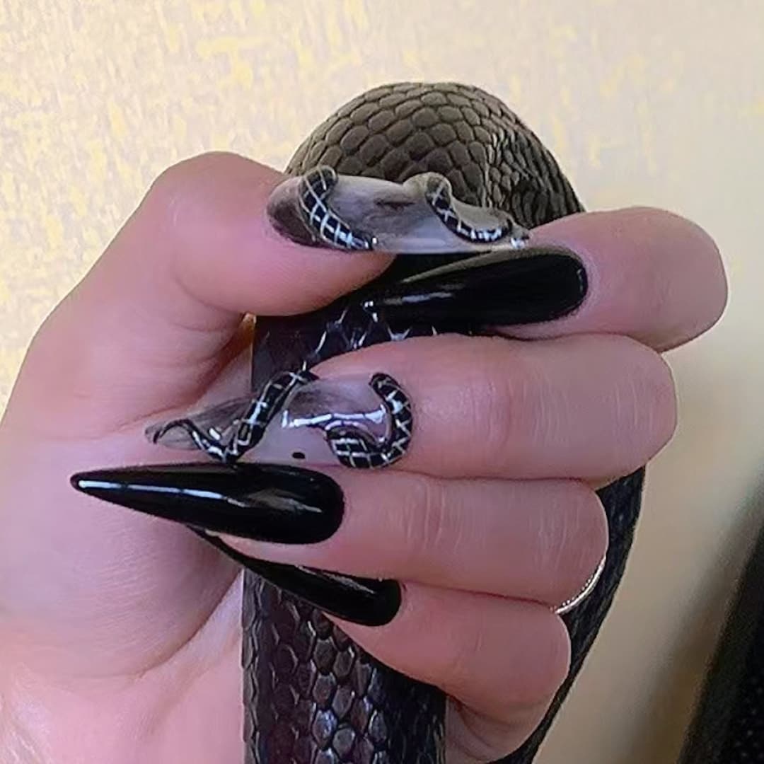 Handmade Black 3D Snake Black Marble Ombre Press on Nails Snake Nails ...
