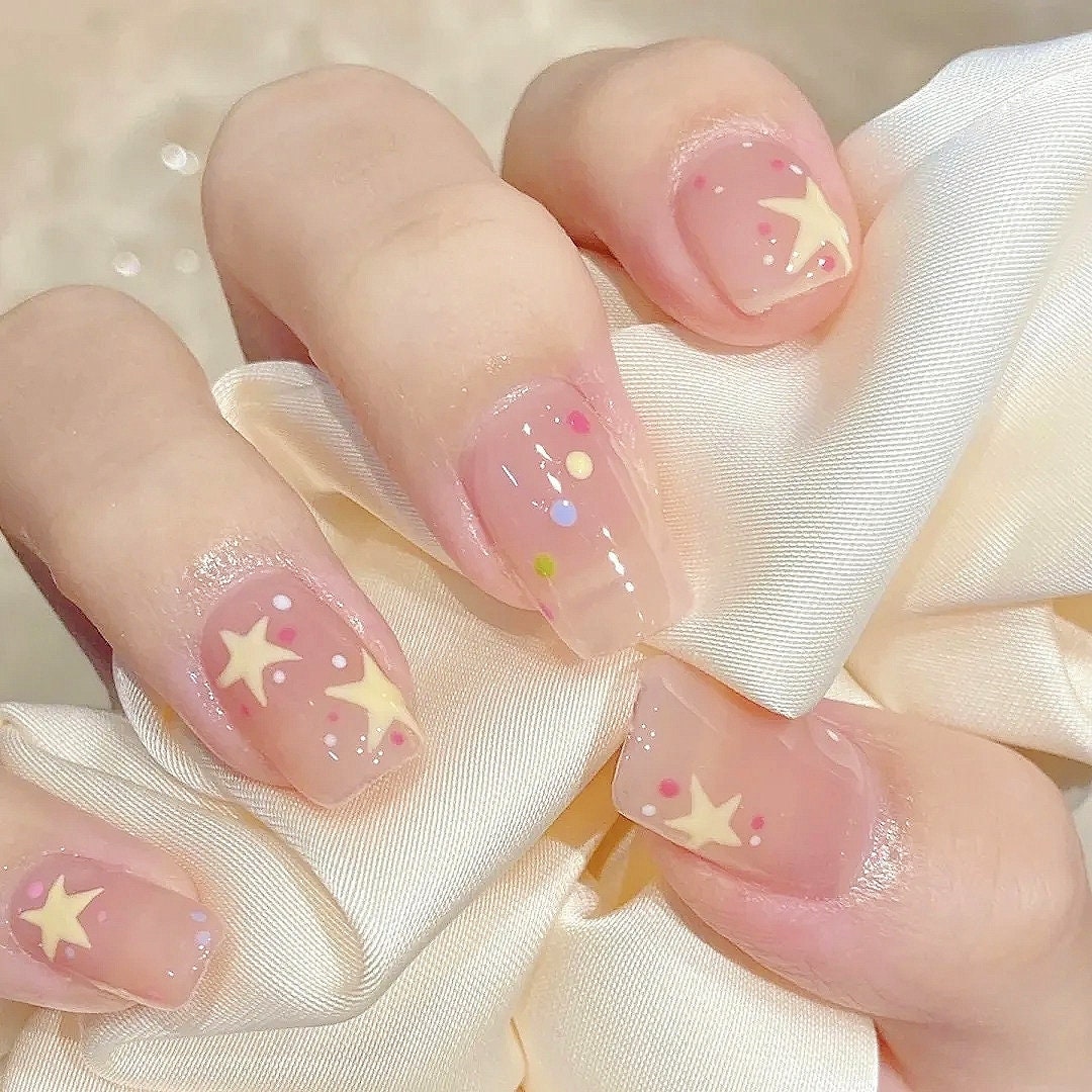 Handmade Dopamine Creamy Yellow Star Painting Press on Nails Y2K Nails ...