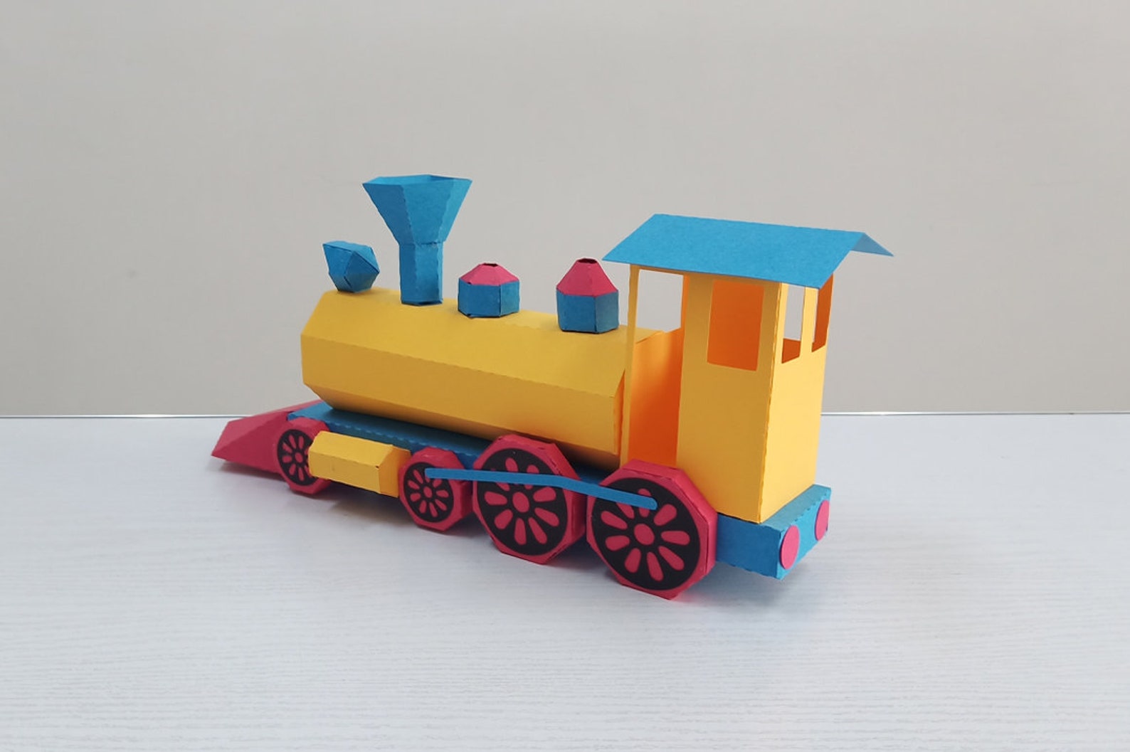 DIY Papercraft Steam Engine Model (PDF Pattern) - Etsy