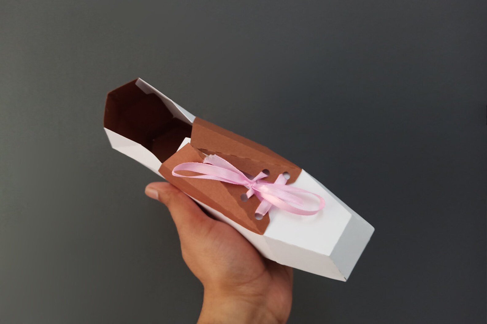 DIY Papercraft Shoe Favor Box, Printable Templates (PDF, SVG) - Etsy