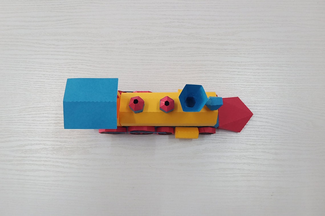 DIY Papercraft Steam Engine Model (PDF Pattern) - Etsy Canada