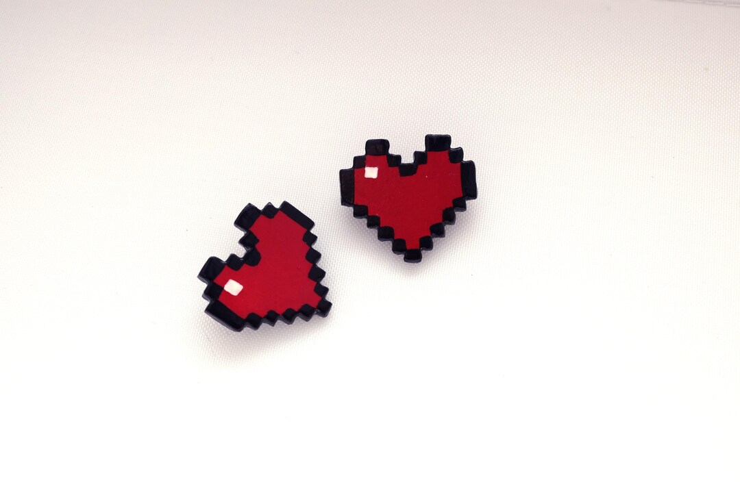 Pixel Heart 8-bit Badges - Cute Heart Badge - Gamer Nerdy Geeky Gift ...