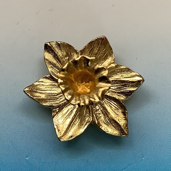 Daffodil Pin - Etsy UK