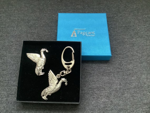 Liverpool Liver Bird Silver Pewter Keyring And Pin Badge Gift | Etsy