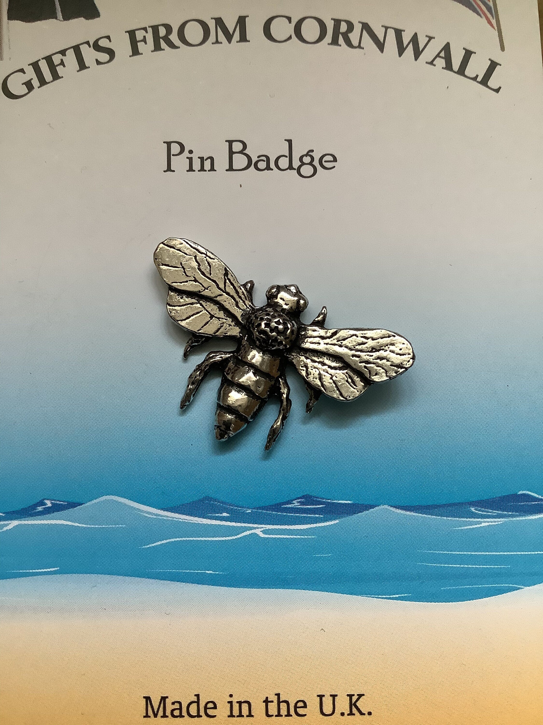 Bee / Wasp Silver Pewter Pin Badge - Etsy UK