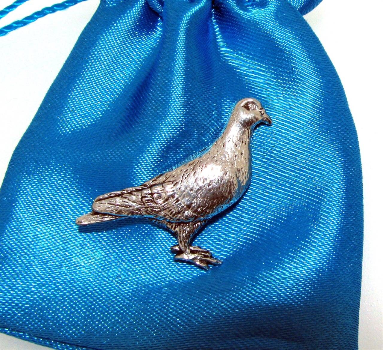 Pigeon Pewter Pin Badge - Etsy UK