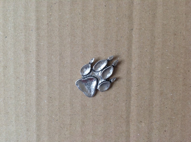 Paw Print Silver Pewter Pin Badge - Etsy