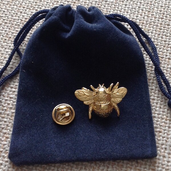 Bee Pin - Etsy