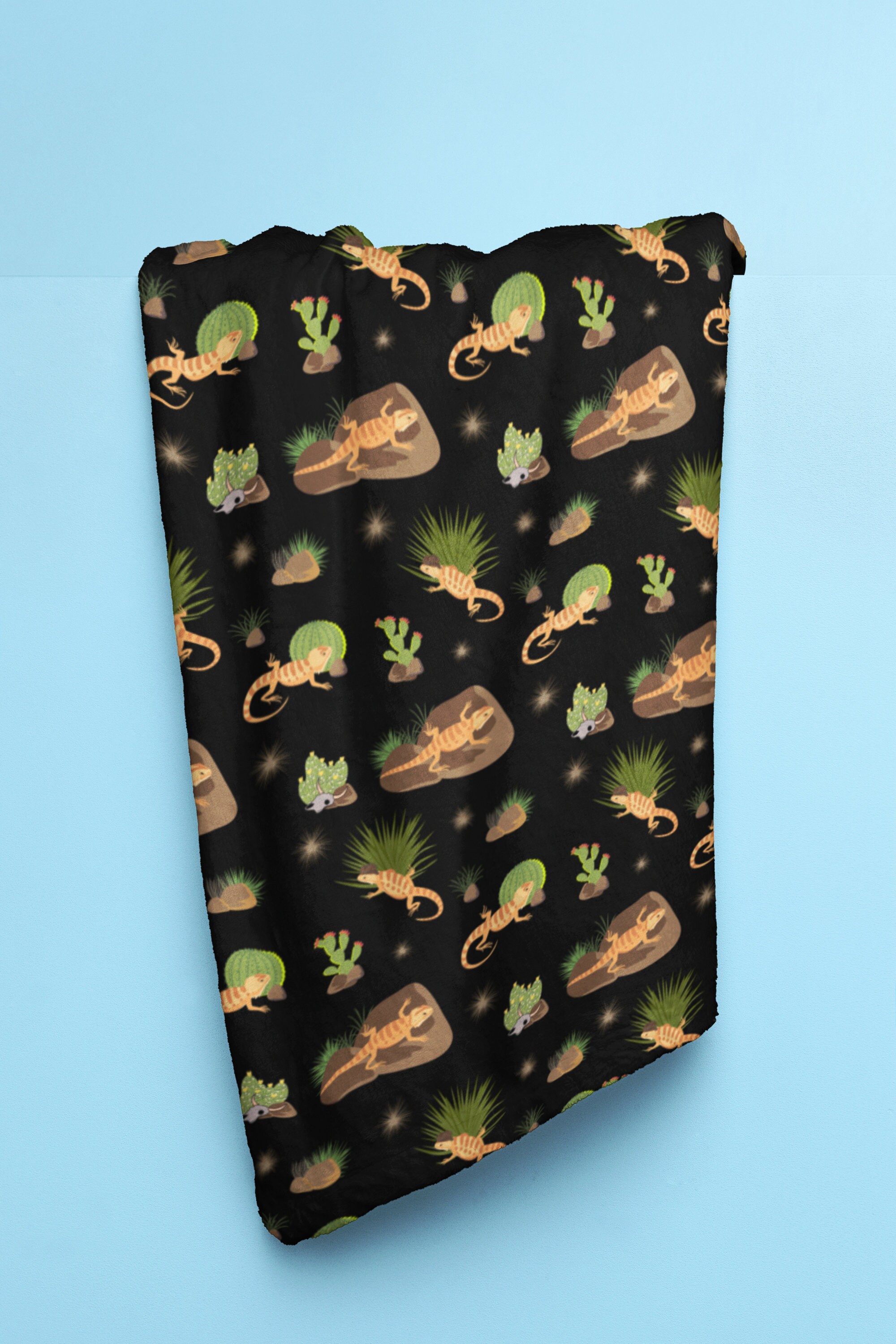 Bearded Dragon Lizard Blanket, Reptile Lover Gift, Velveteen Plush ...