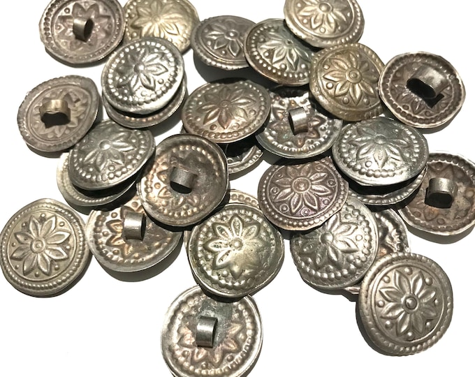 Buttons , Vintage Buttons- Sewing Buttons-old Finding-nomadic Craft ...