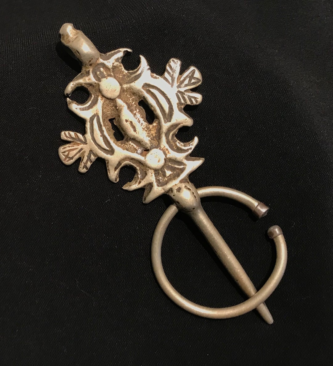 Fibula Pendant , Moroccan Fibula, Traditional Brooch , Classic Cloak ...
