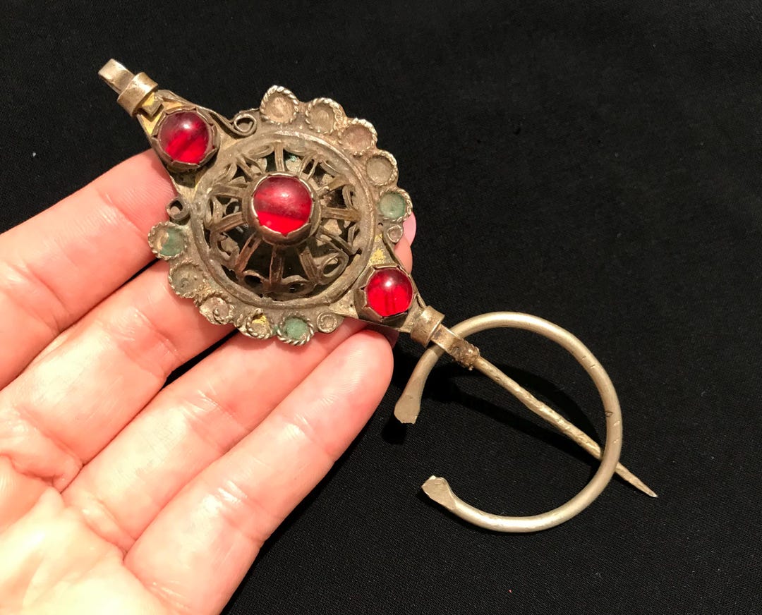 Berber Brooch: Moroccan Fibula Pendant, Tribal Jewelry - Etsy