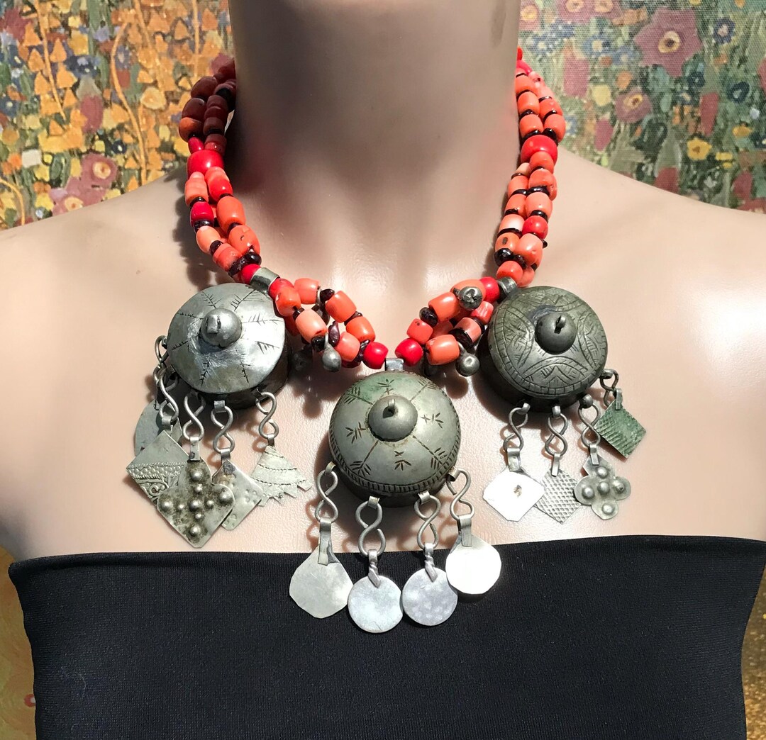 Antique Berber Necklace: Moroccan Tribal Jewelry, Tarnished Silver (18 ...