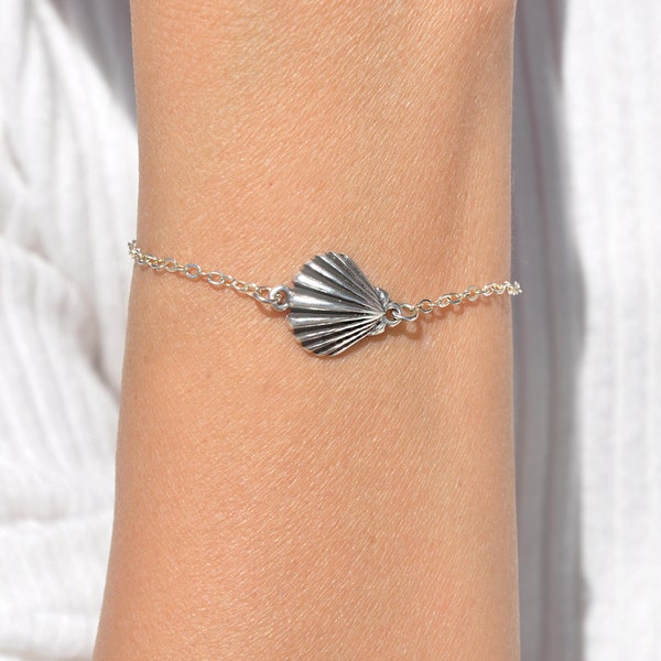 Silver Seashell Bracelet - Etsy