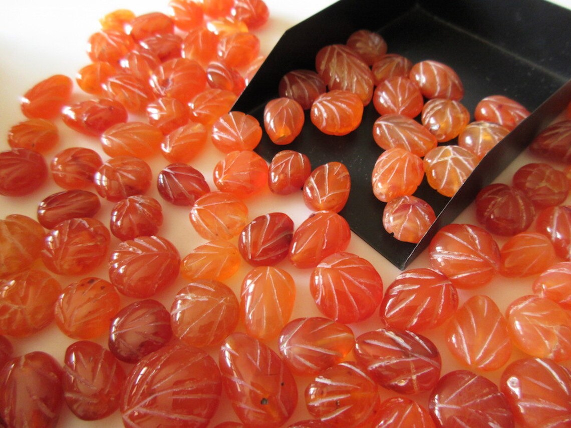 20 Pieces Carnelian Gemstones, Hand Carved Natural Carnelian Leaf ...