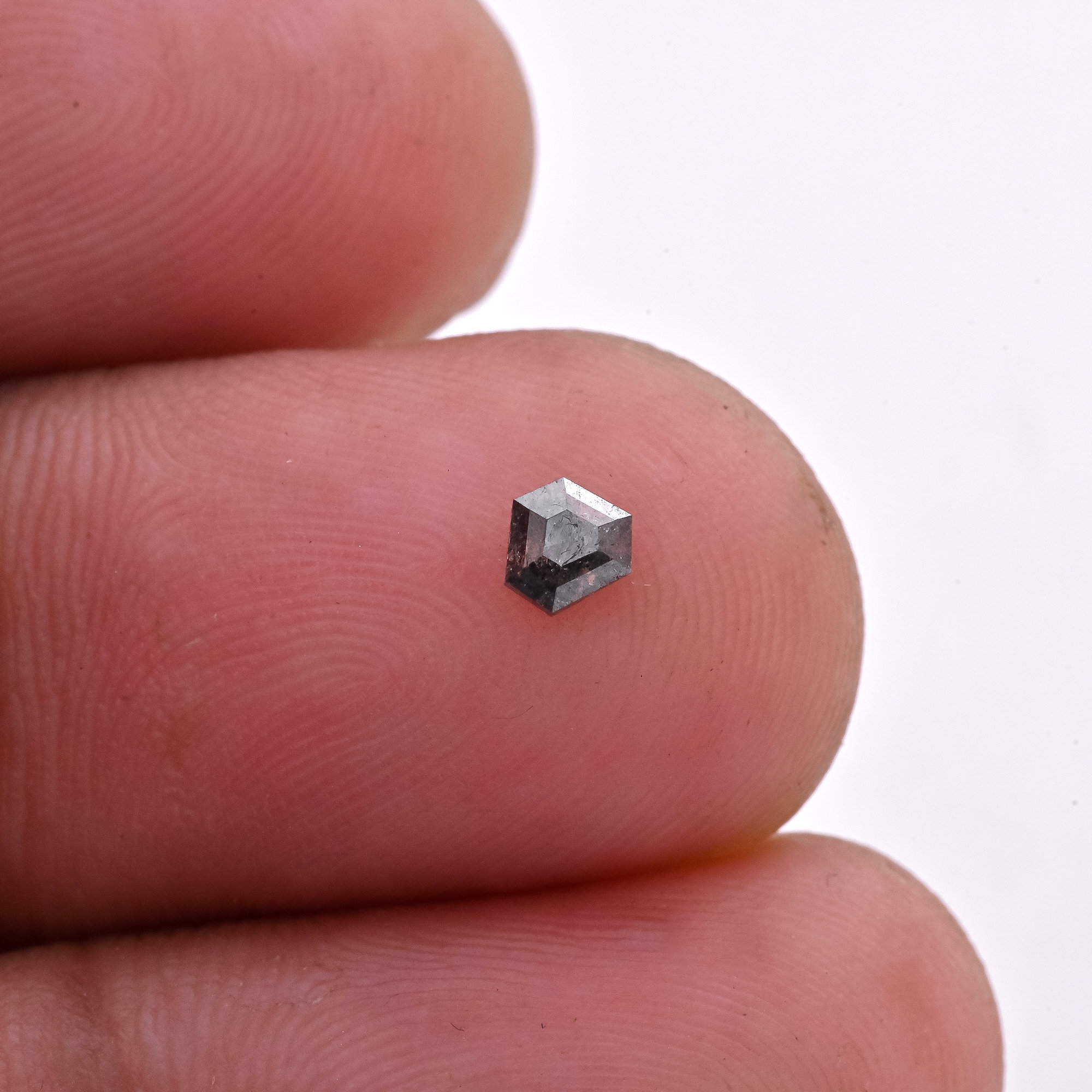 3.7mm/0.19CTW Black Fancy Shield Shaped Salt And Pepper Rose | Etsy