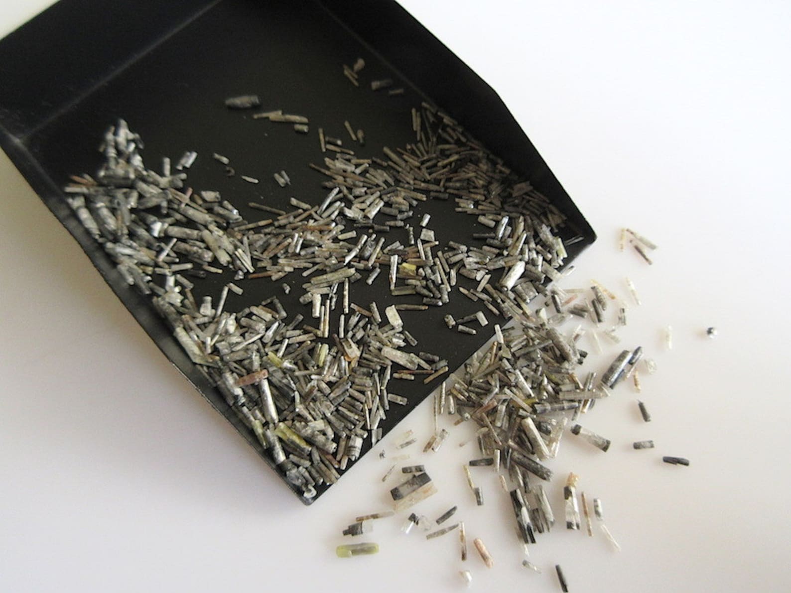 5 Carats 2mm to 6mm Grey Diamond Sticks, Raw Rough Natural Uncut ...