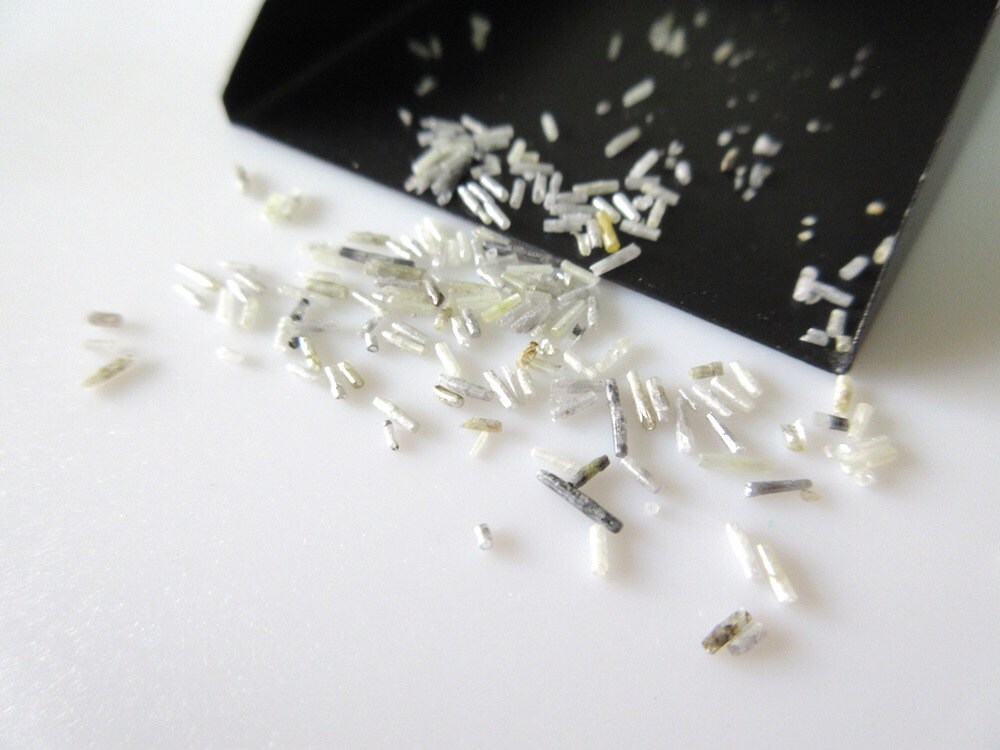 20 Carats 3mm to 7mm White Raw Diamond Pipes, Natural Rough Uncut ...