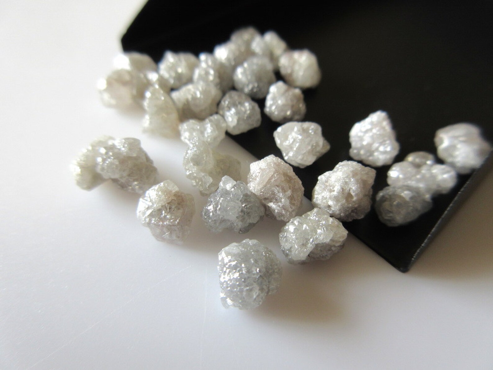 1 Piece 7mm to 8mm White/gray/silver Raw Rough Uncut Loose Diamonds ...
