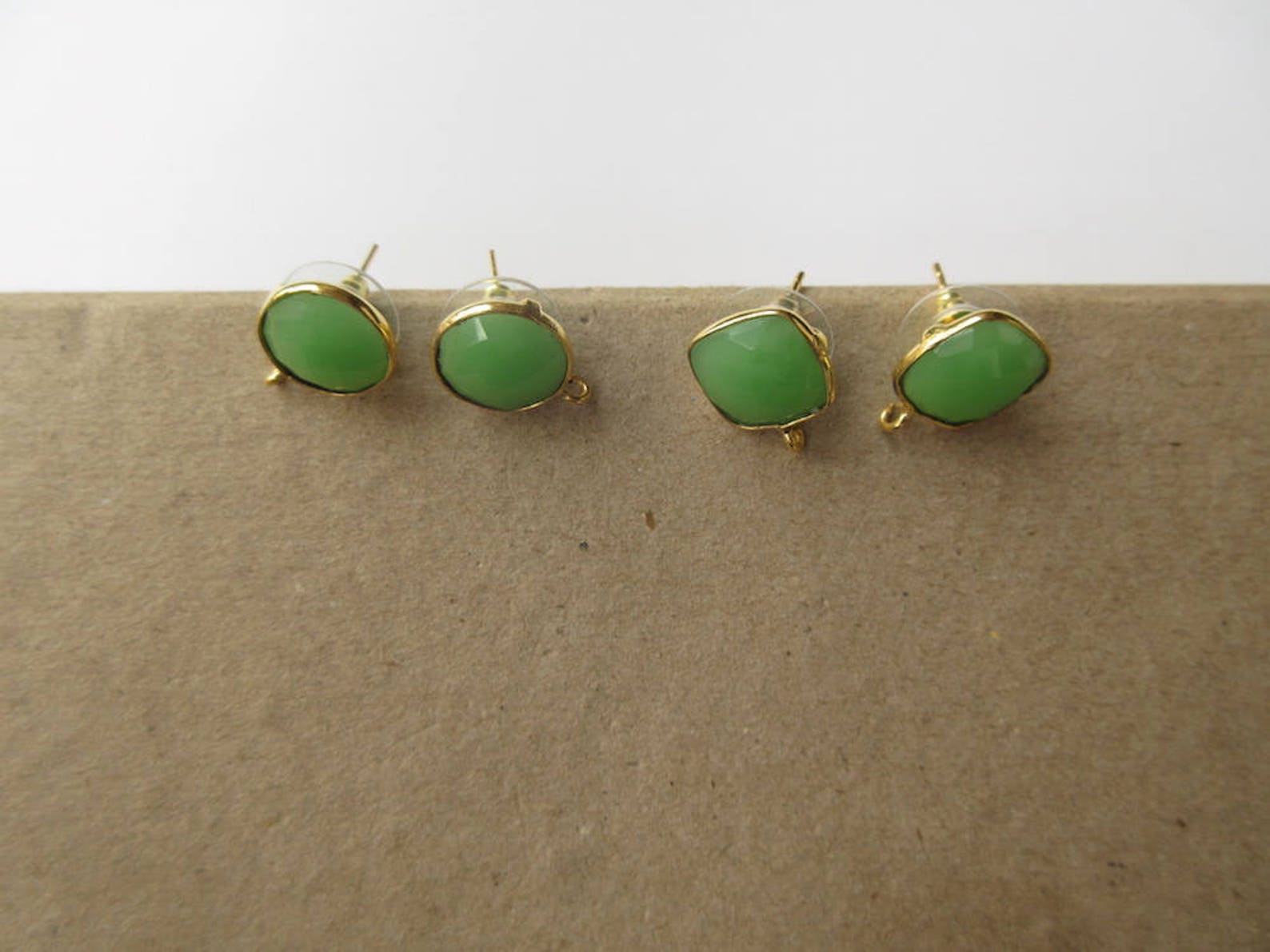 5 Pairs Green Chrysoprase Color Chalcedony Round Bezel Set Earring ...