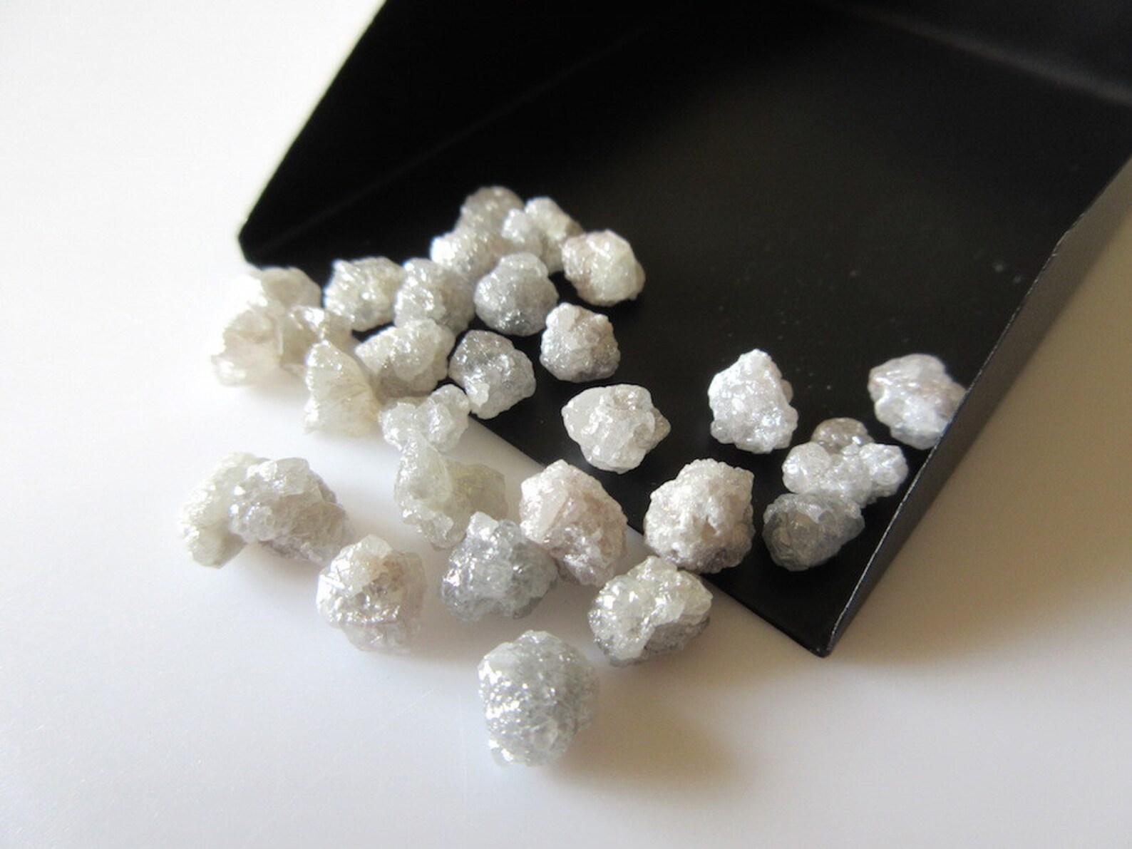 1 Piece 7mm to 8mm White/gray/silver Raw Rough Uncut Loose Diamonds ...