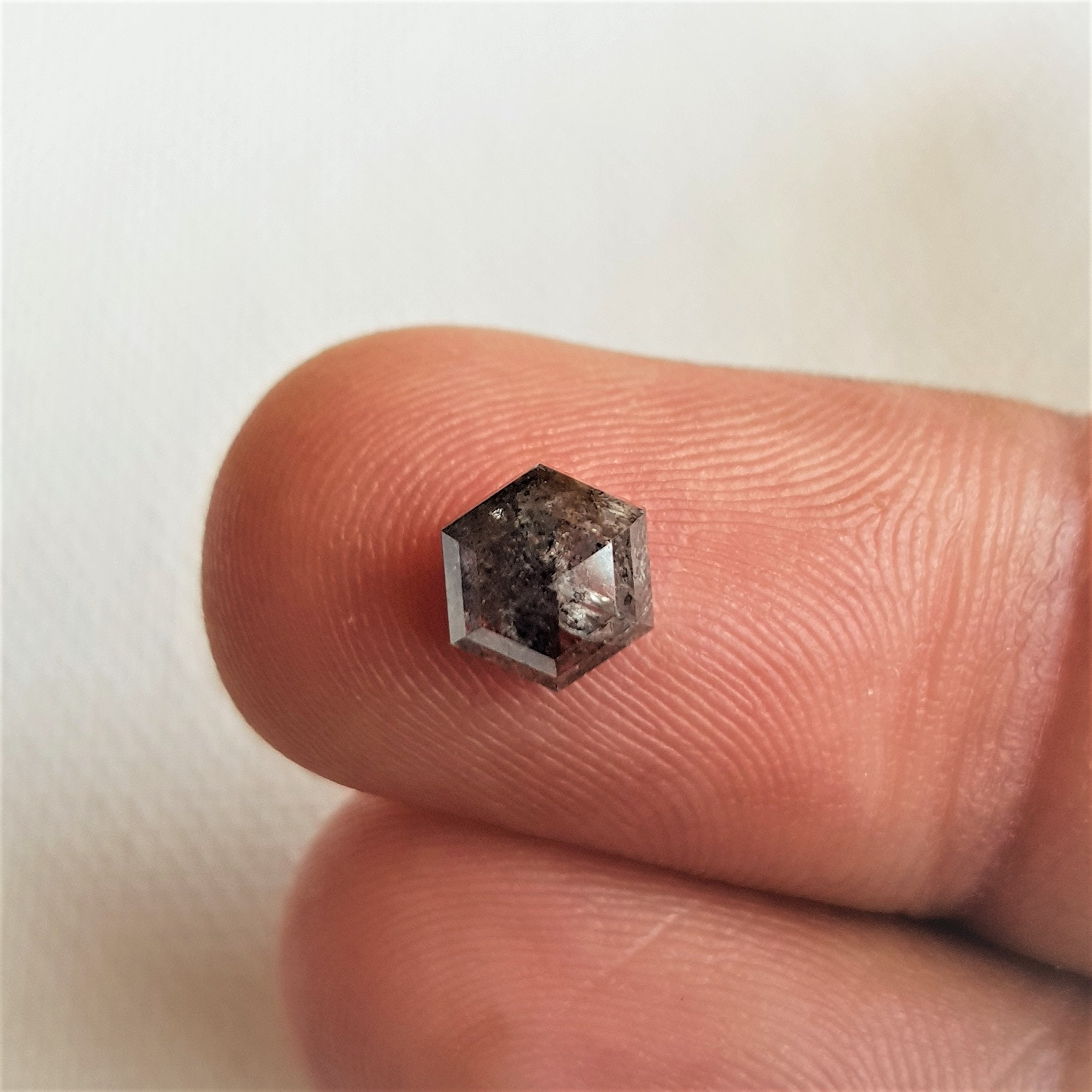 1.77ctw/7.1mm Clear Black/grey Fancy Hexagon Shield Shape Salt - Etsy UK