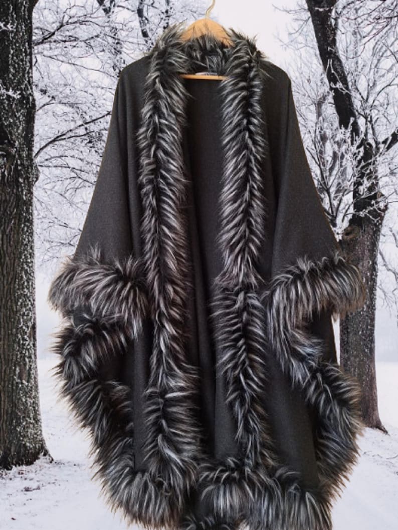 Luxurious Anthracite Wool Big Maxi Cape, Poncho With Faux Fur Trim, One ...