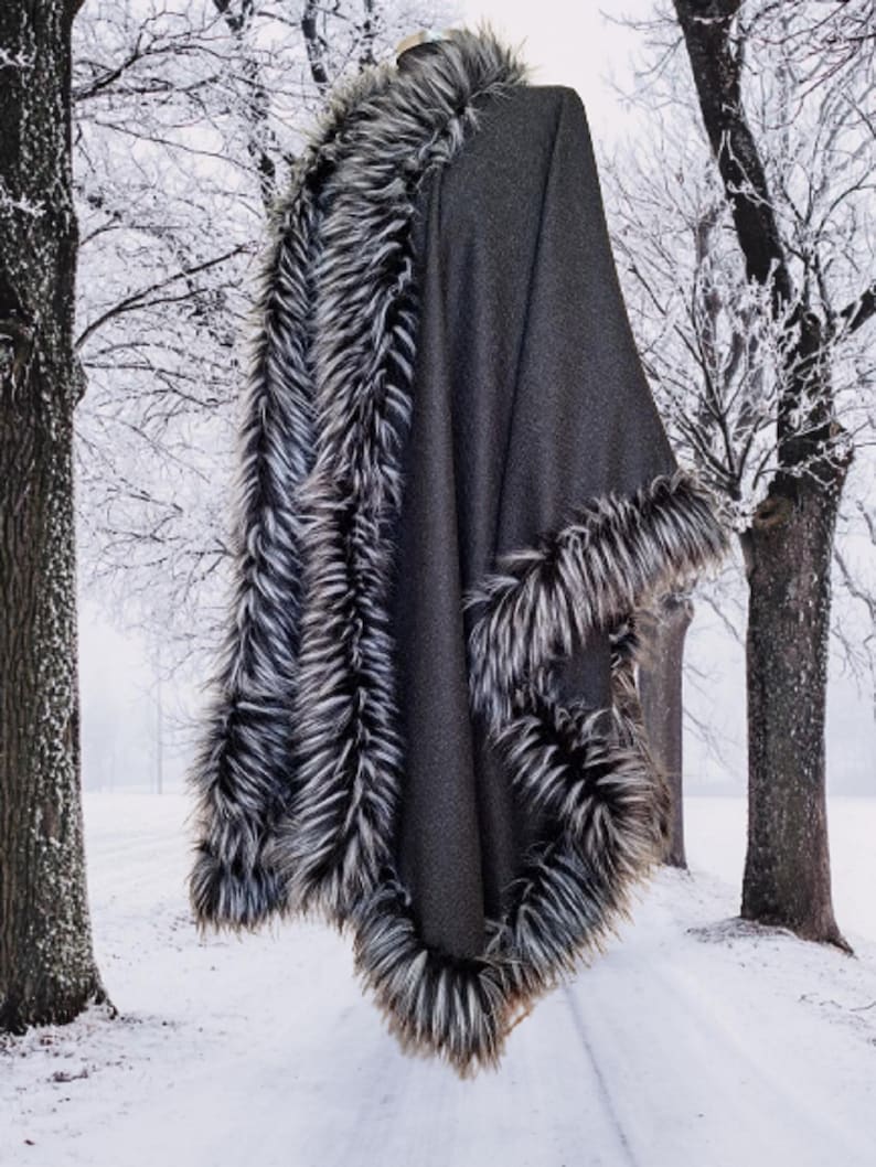 Luxurious Anthracite Wool Big Maxi Cape, Poncho With Faux Fur Trim, One ...