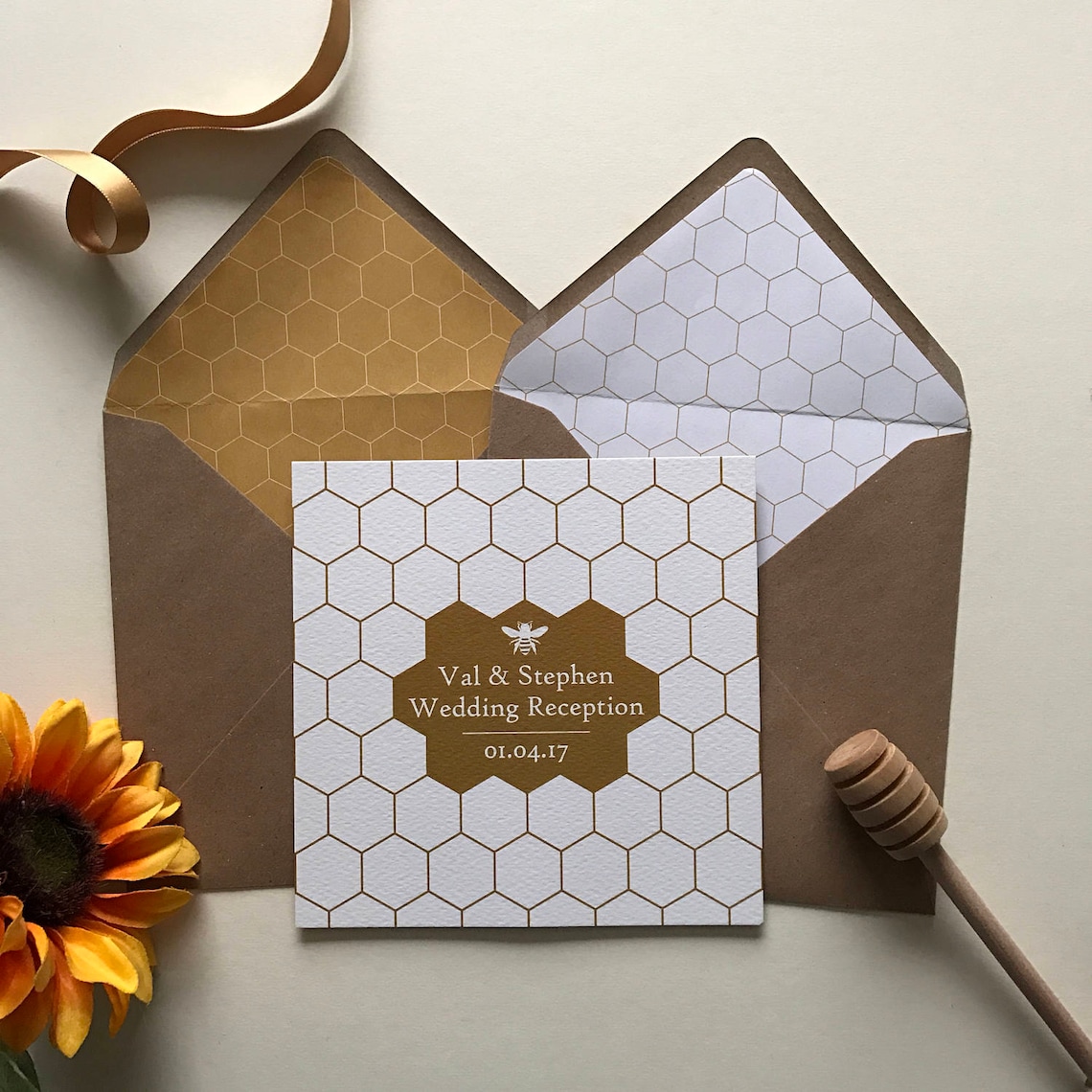 25 Personalised Honey Bee Wedding Invitations Free Envelopes Your ...