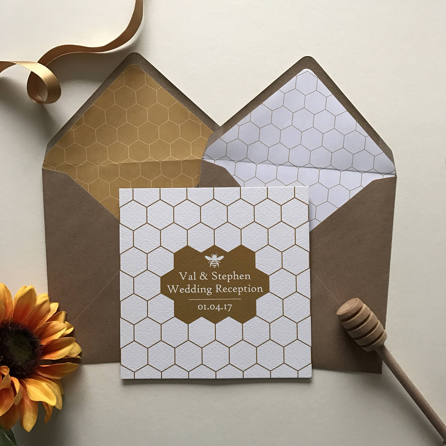 25 Personalised Honey Bee Wedding Invitations Free Envelopes Your ...