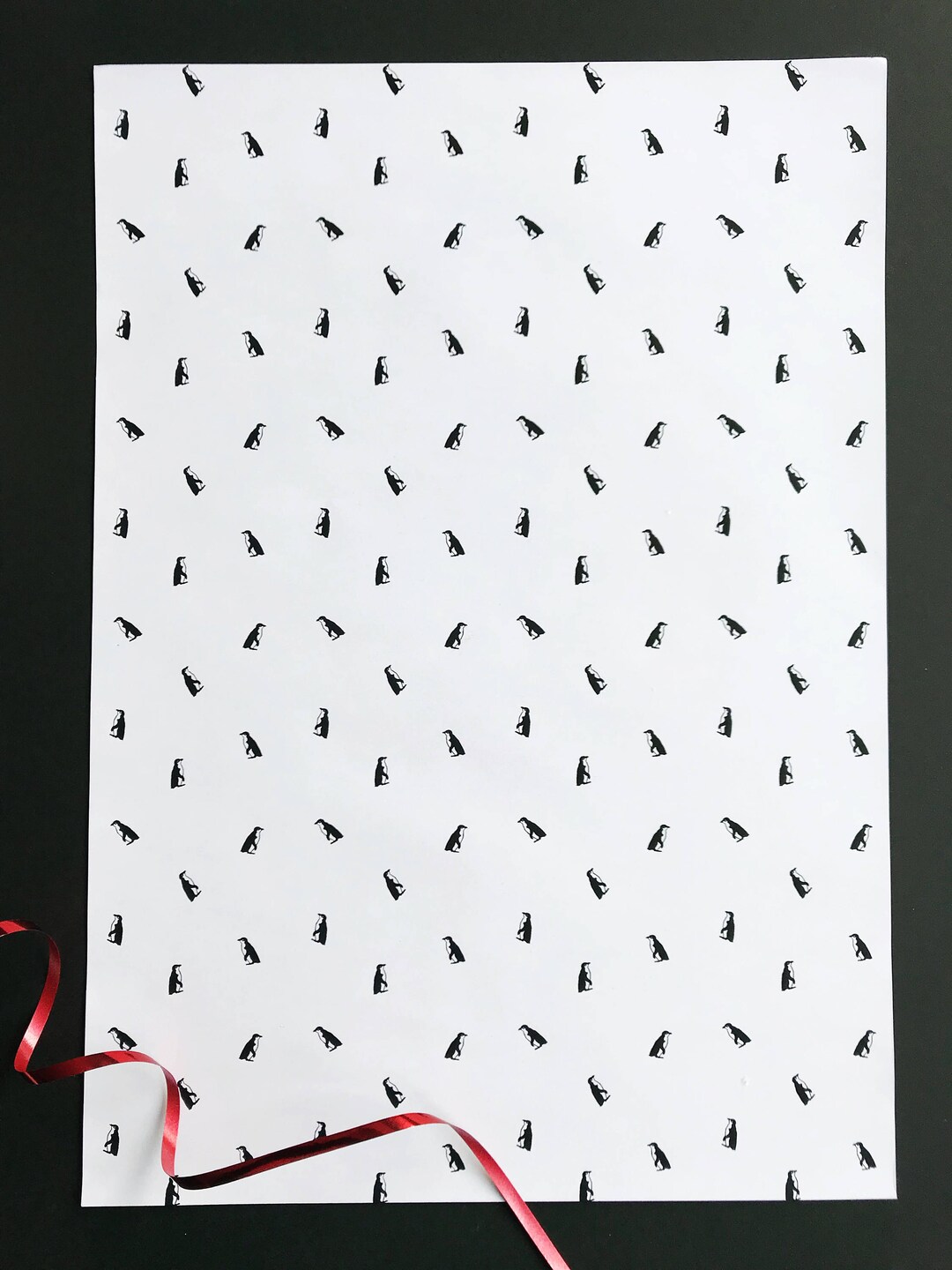 Penguin Pattern Gift Wrap X 2 Sheets, Penguin Christmas Wrapping Paper ...