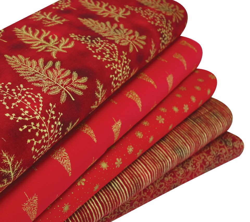CHRISTMAS FABRIC 100% COTTON Tree Snowflake Reindeer Bundles Red Green ...