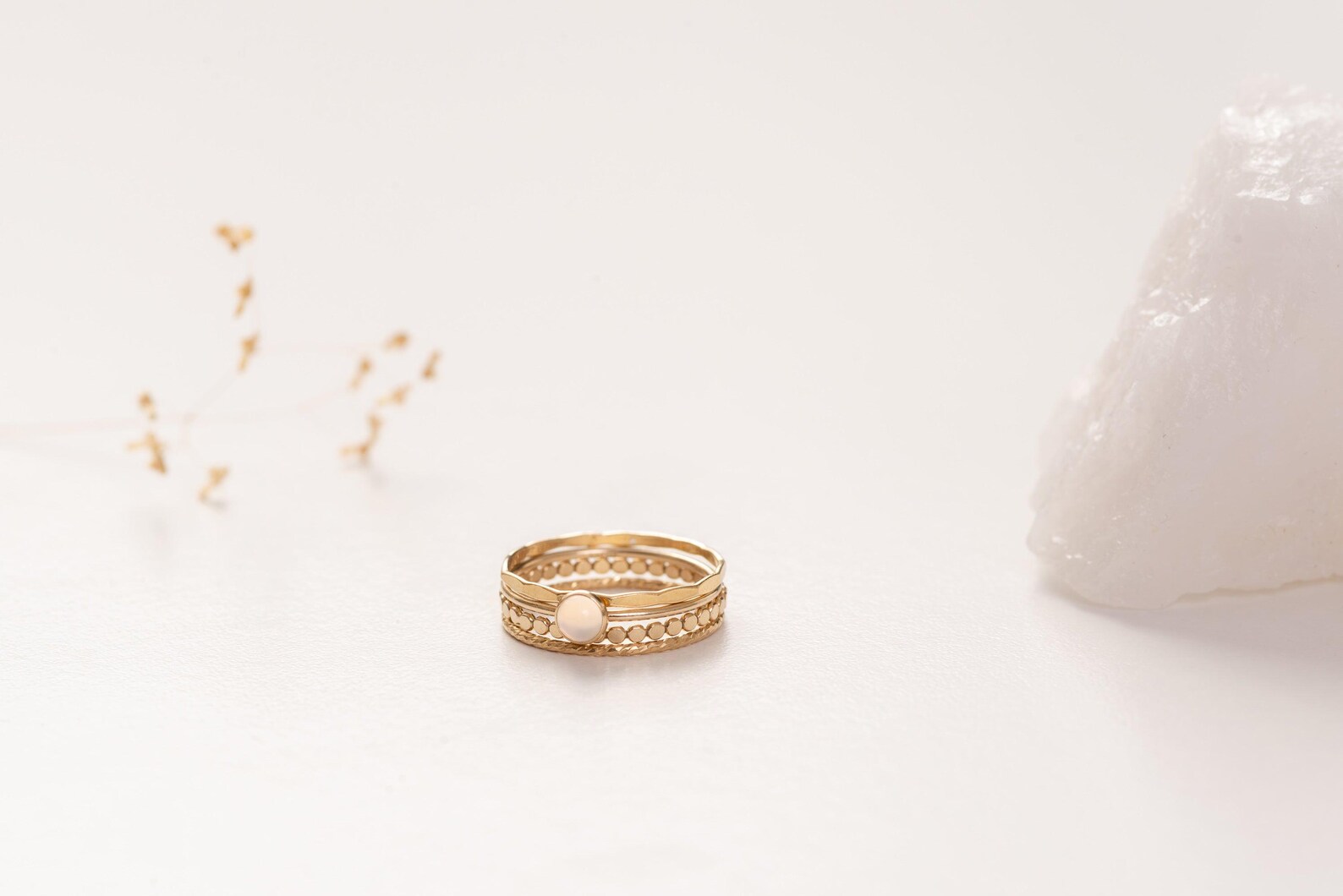 MALAYSIA Ring Set in 14k Gold-filled With White Agate, Creative ...