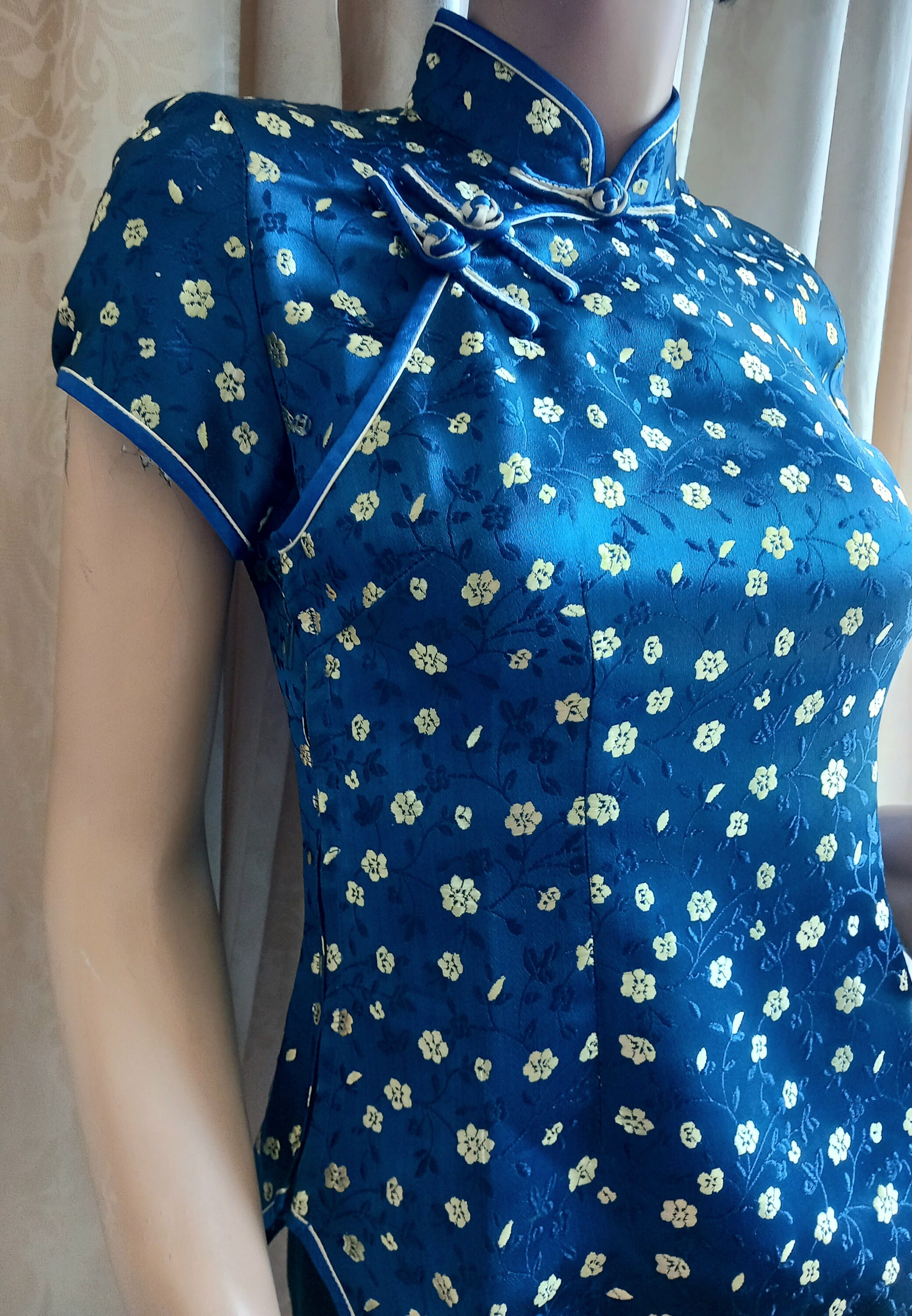 Chinese Style Blouse. Pretty Oriental Style Women's Top. Size 6/8 UK ...
