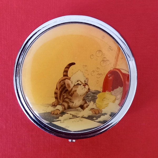 Cat Pill Box - Etsy