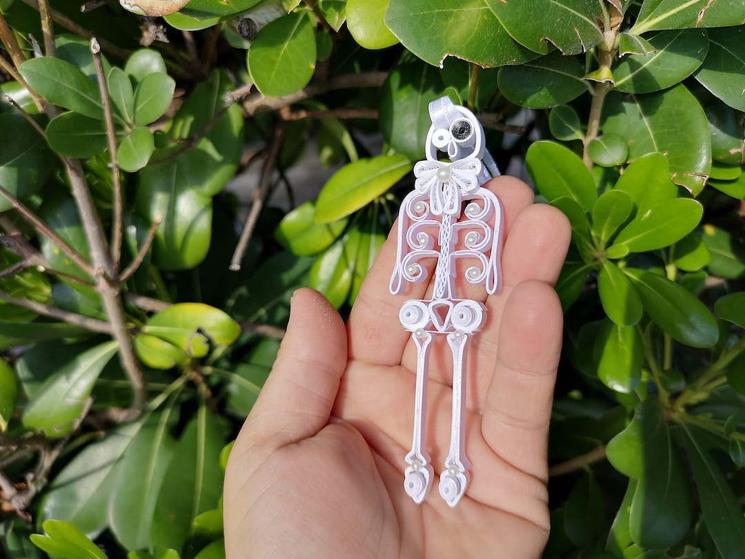 Human Skeleton Paper Decor, Quilled Halloween Ornament, Anatomy Hanging ...
