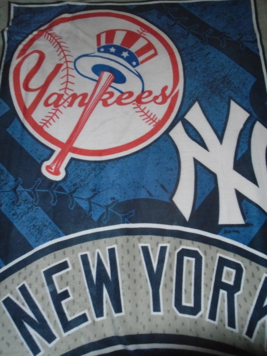 New York Yankee's Major League Baseball Double Sided Hand Tied Fleece ...