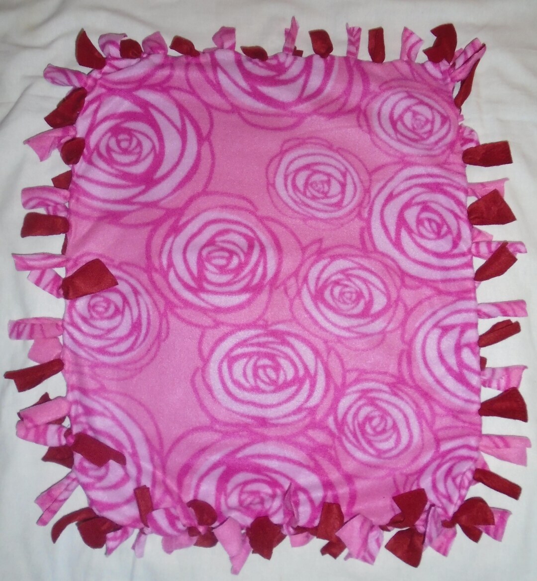 Red Roses Hand Tied Double Sided Fleece Snuggie Doggie Puppy Pet Crate ...
