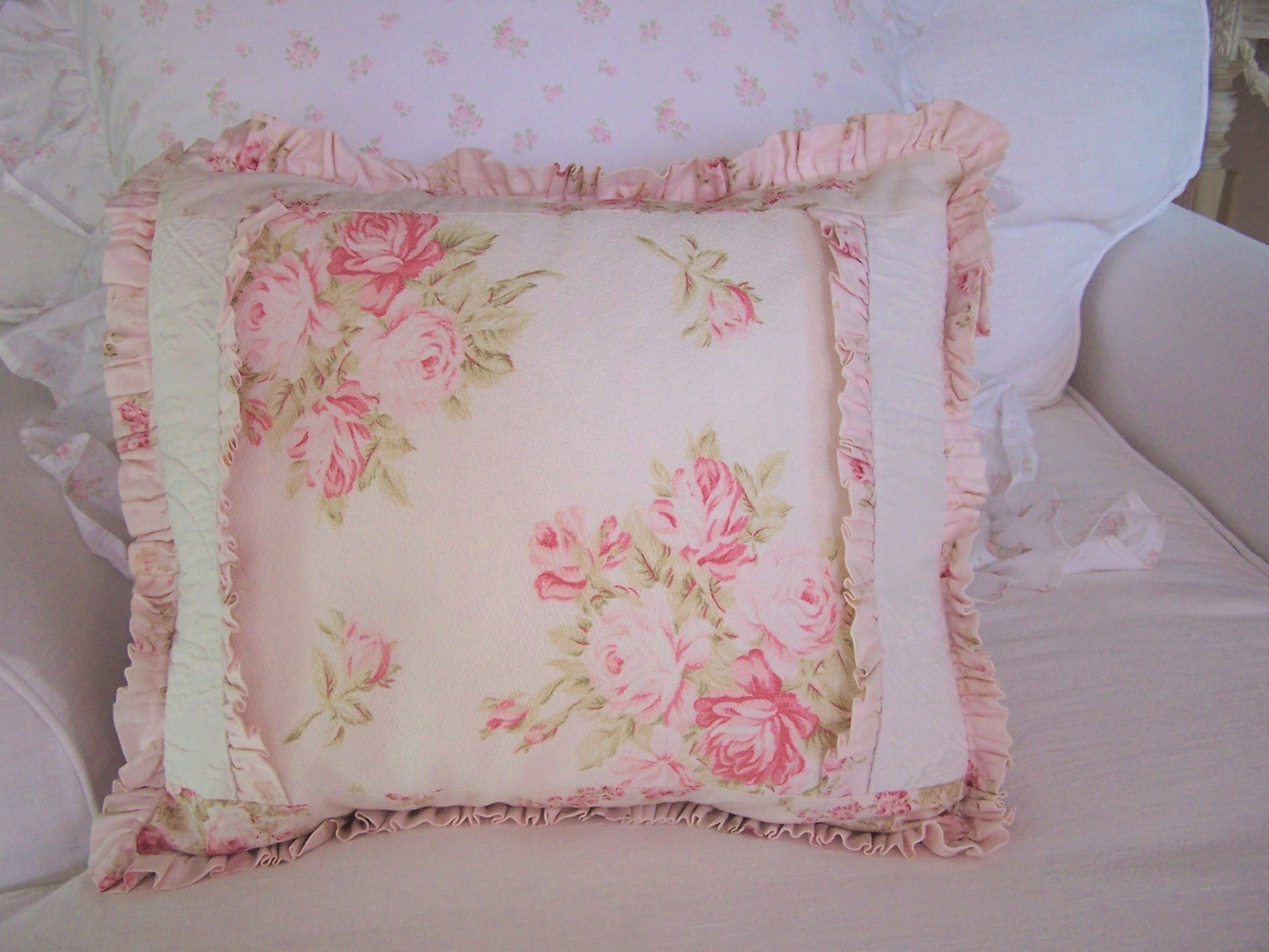 NEW Shabby Chic Cabbage Roses BARKCLOTH Pillow RUFFLES With and Insert ...