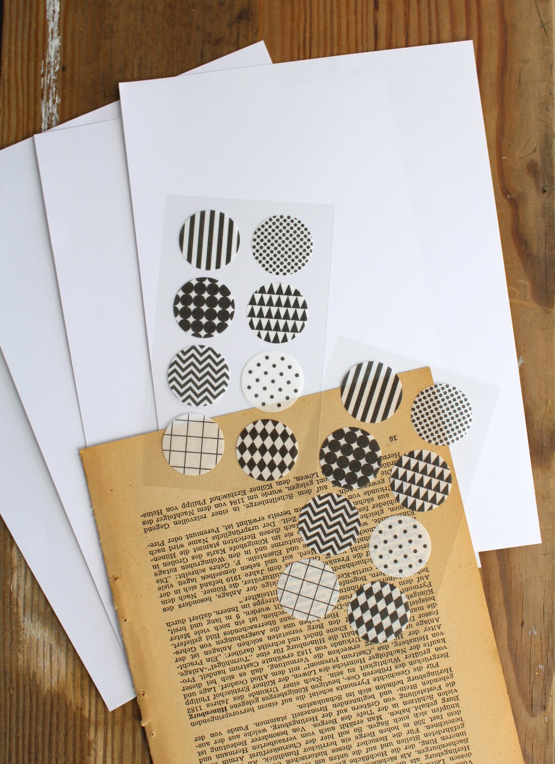 Gifts Stickers, Round Washi Stickers, Adhesive Dots 25 Mm Black White ...