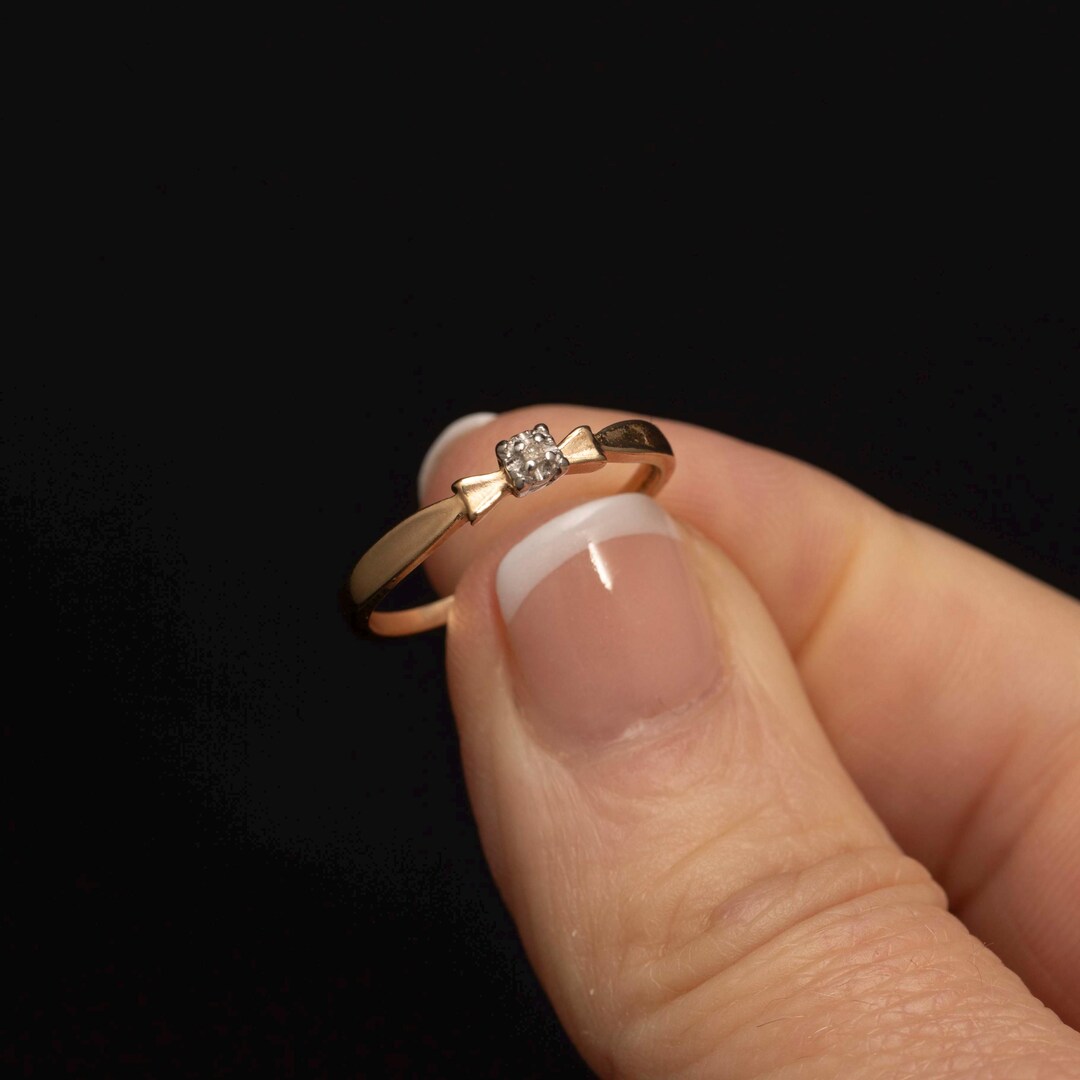 Vintage 10K Gold Diamond Bow Ring · Minimalist Solitaire · Size 7 - Etsy