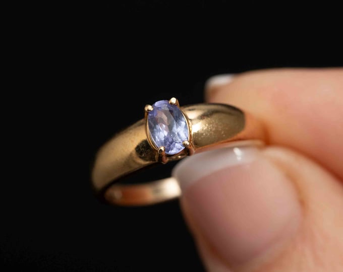 Vintage 10K Gold Dome Ring With Oval Iolite Solitaire - Size 6.75 - Etsy