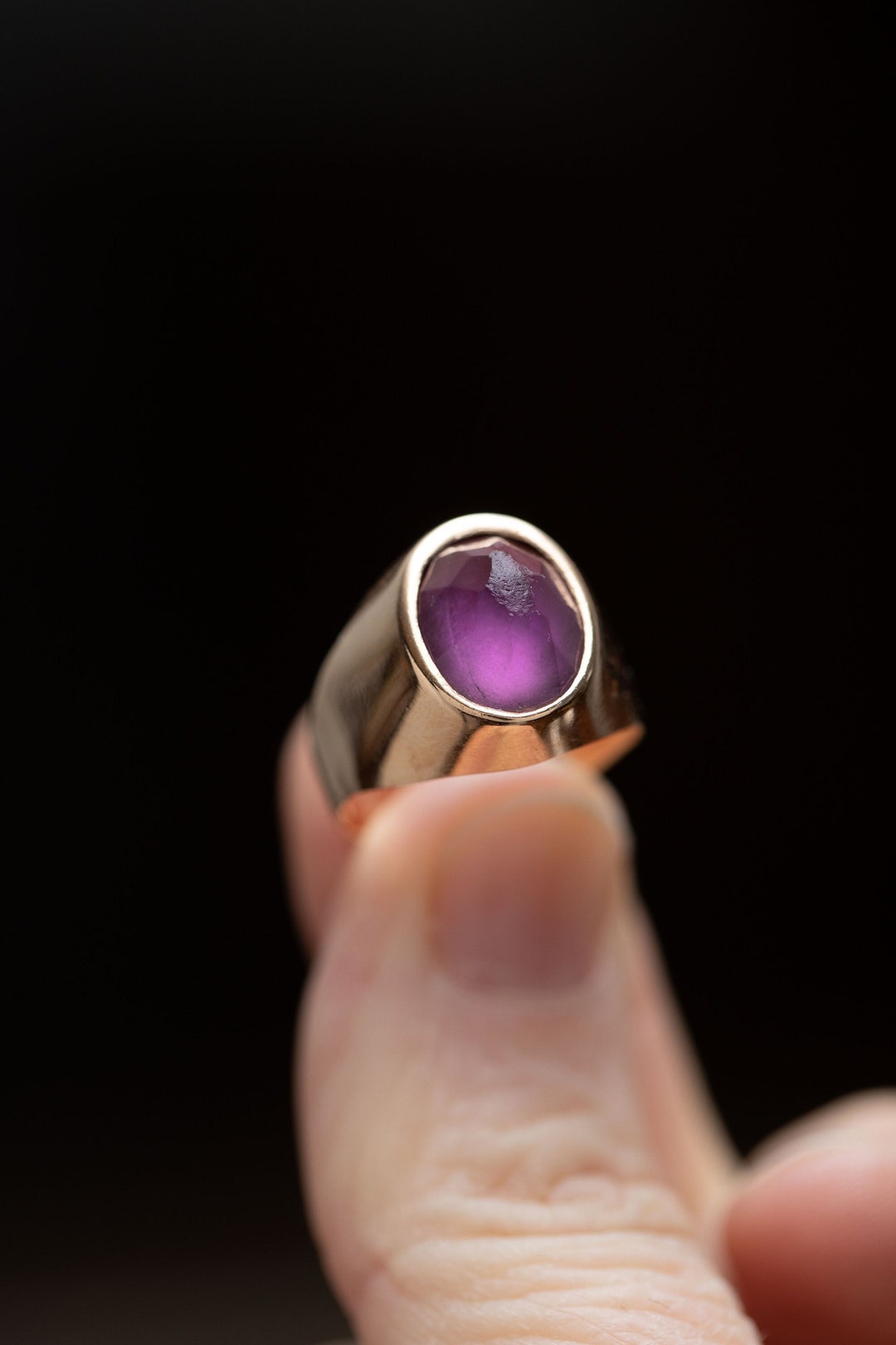 Antique 18k Gold Signet Ring With Purple Amethyst Type Stone - Etsy
